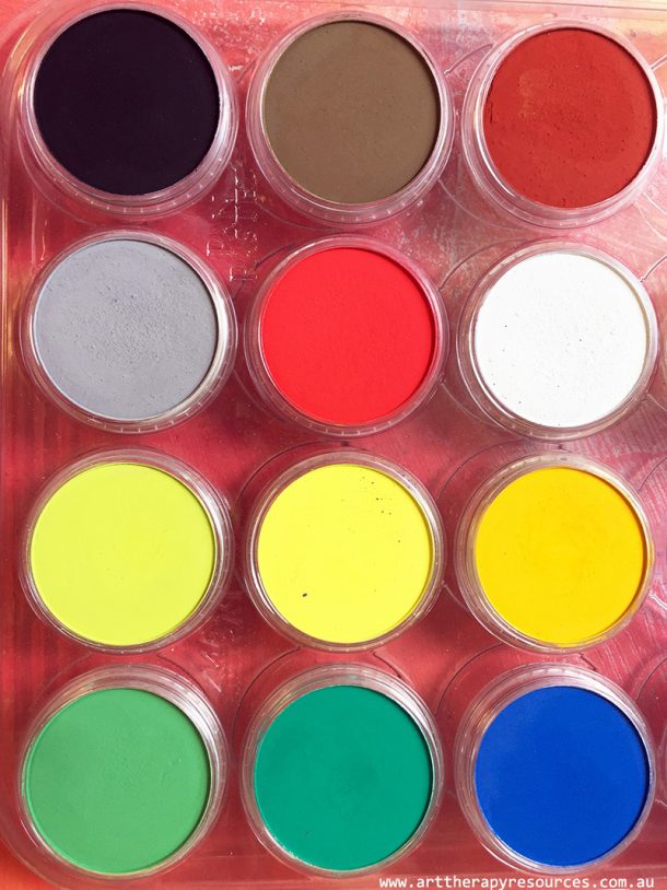 10 Art Mediums To Use in Your Art Therapy Sessions