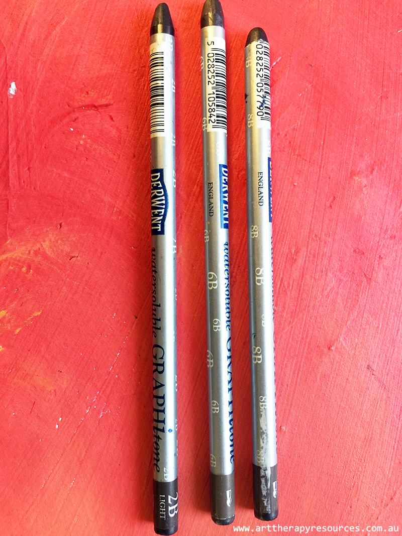 10 Art Mediums To Use in Your Art Therapy Sessions